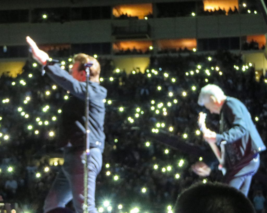 U2 wins Billboard touring award - Talk U2